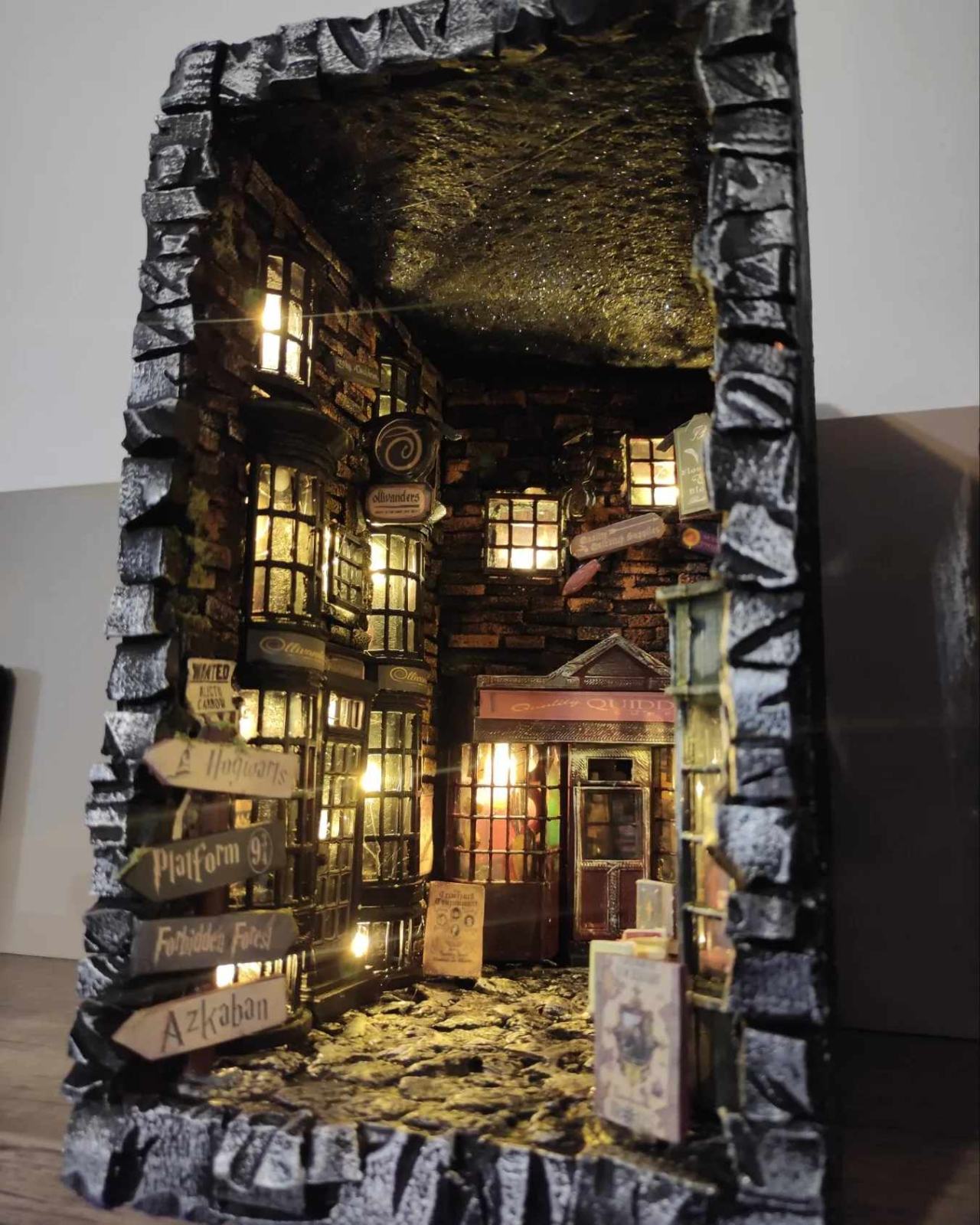 BOOK NOOK HARRY POTTER 2