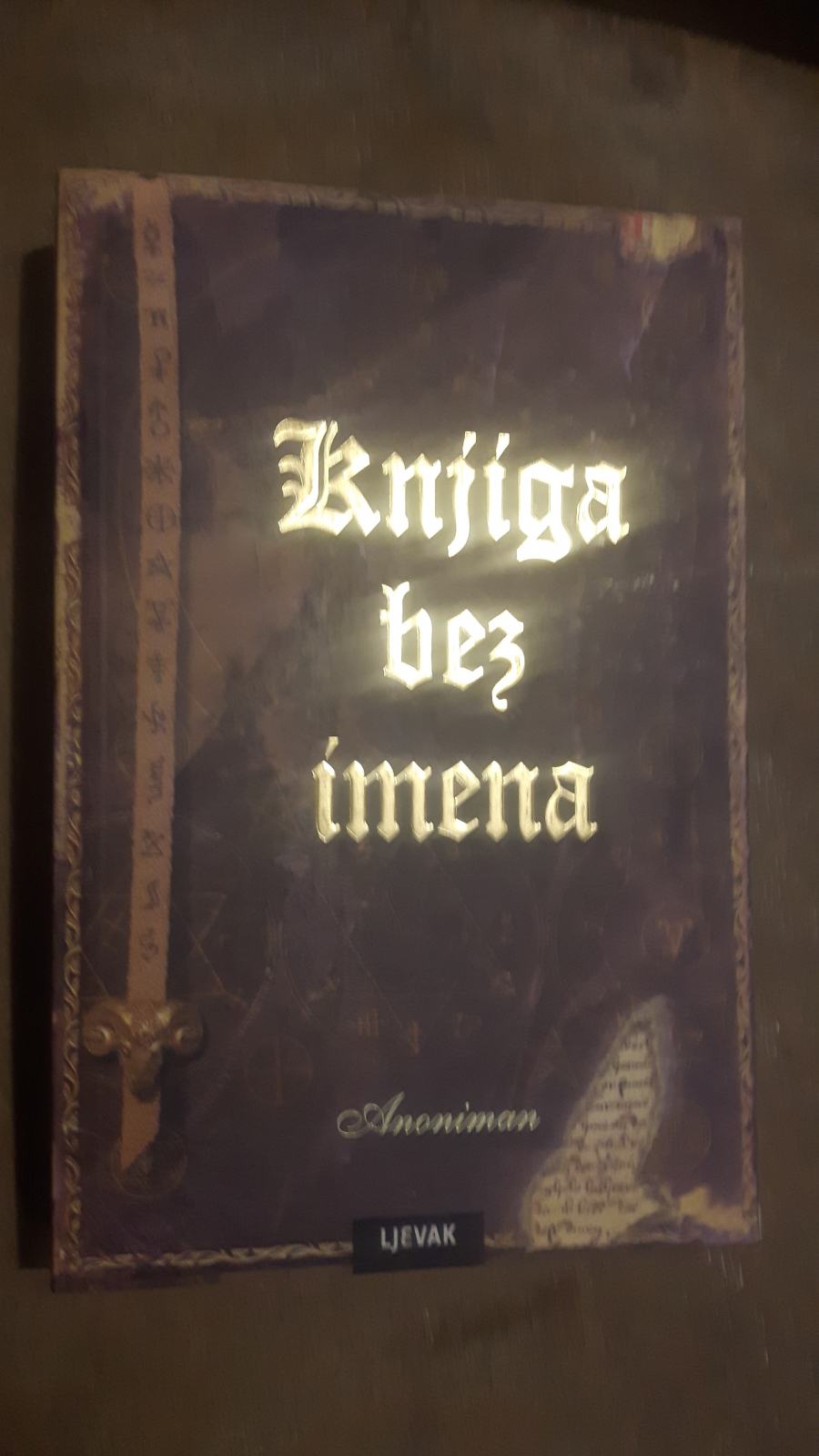 Knjiga bez imena