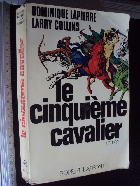 LE CINQUIEME CAVALIER - Robert Laffont
