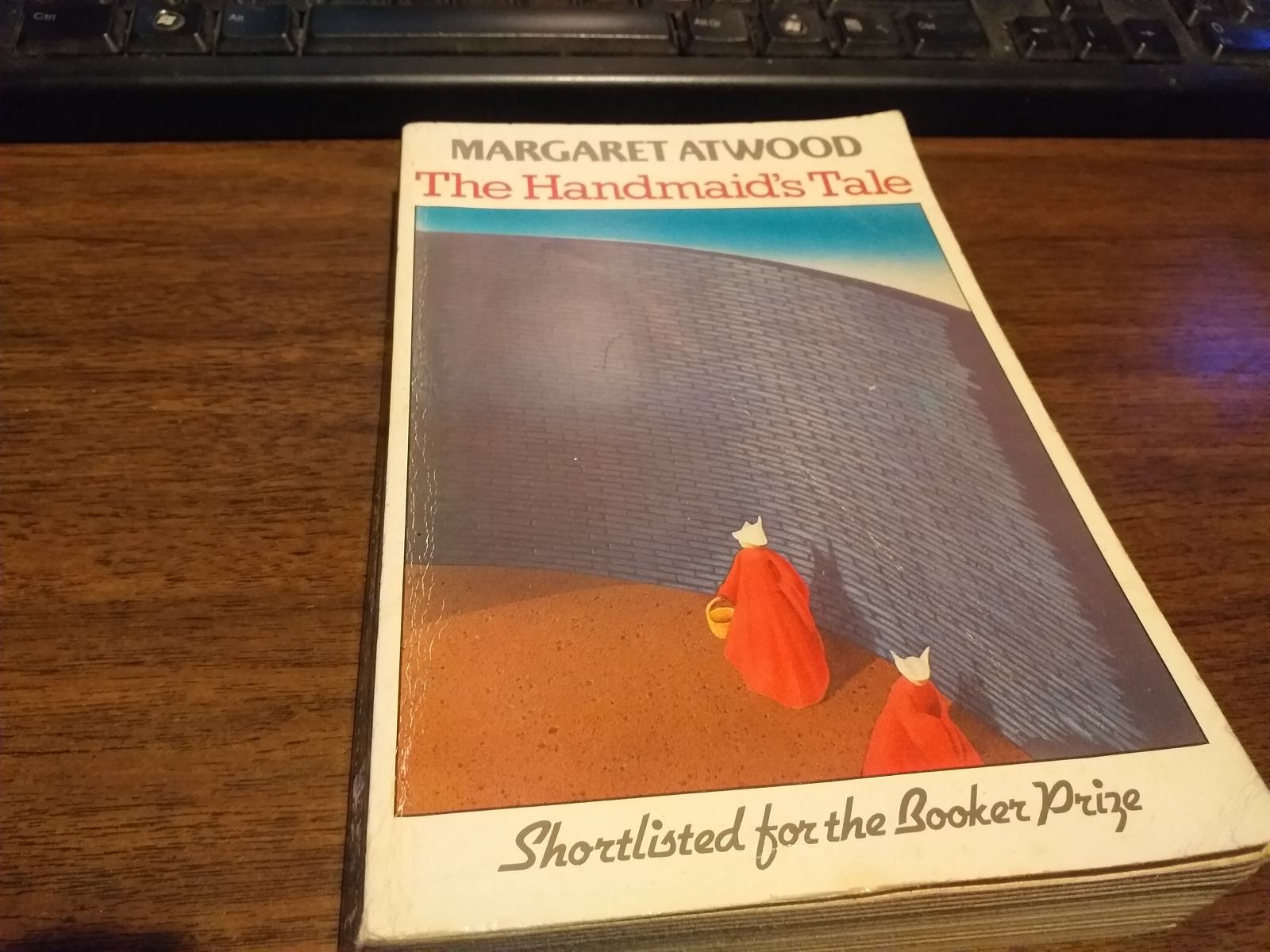 THE HANDMAIDS TALE MARGARET ATWOOD 1986.