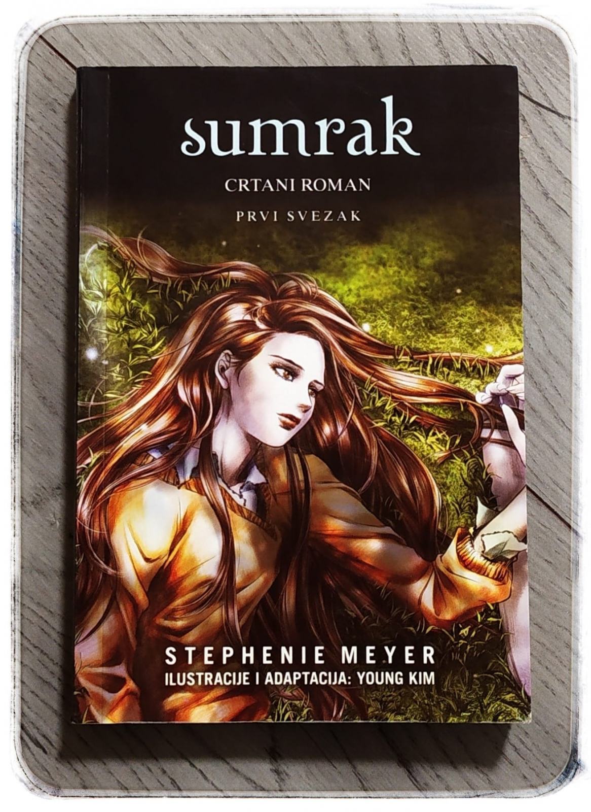 SUMRAK : Crtani roman - prvi svezak Stephenie Meyer