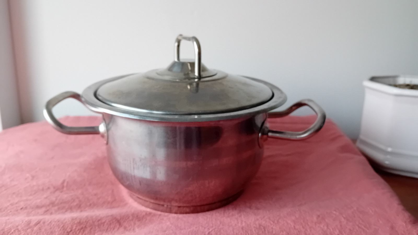 lonac (19 cm promjer)