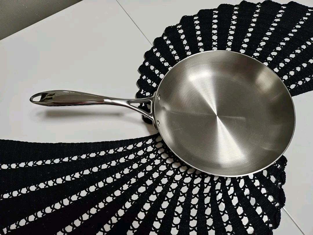 Tupperware tava 24cm