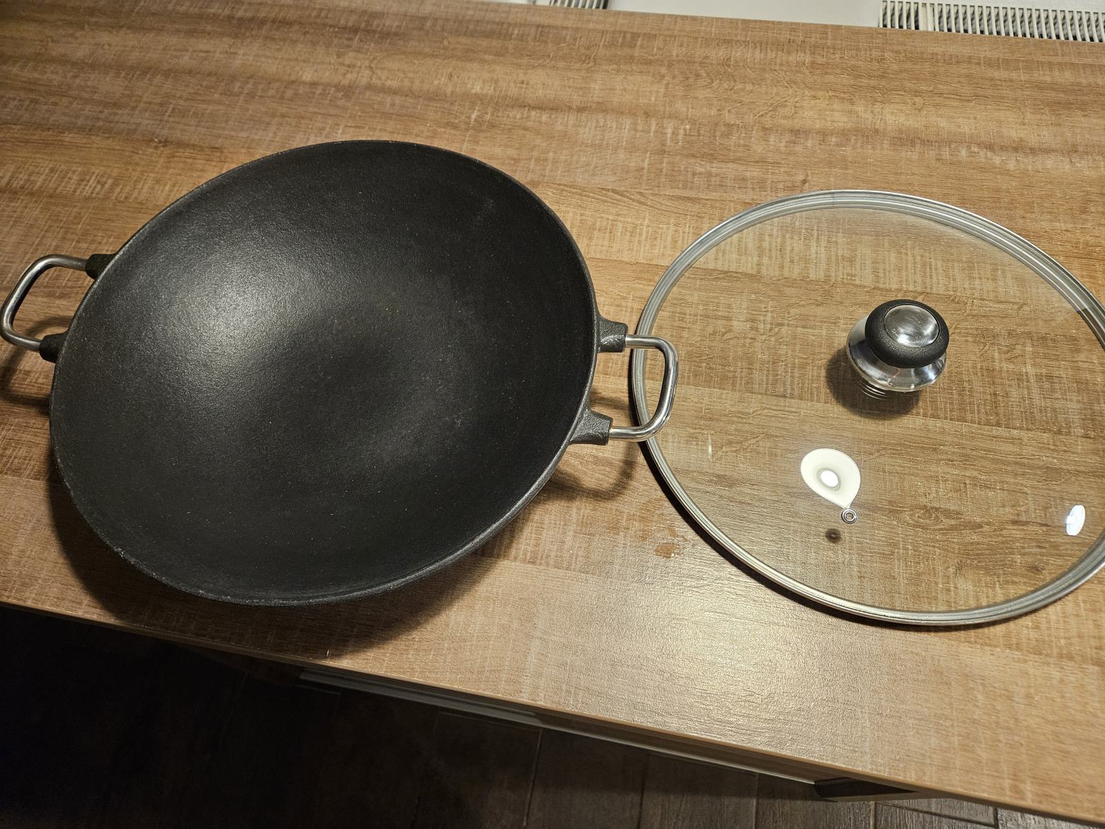 Wok tava