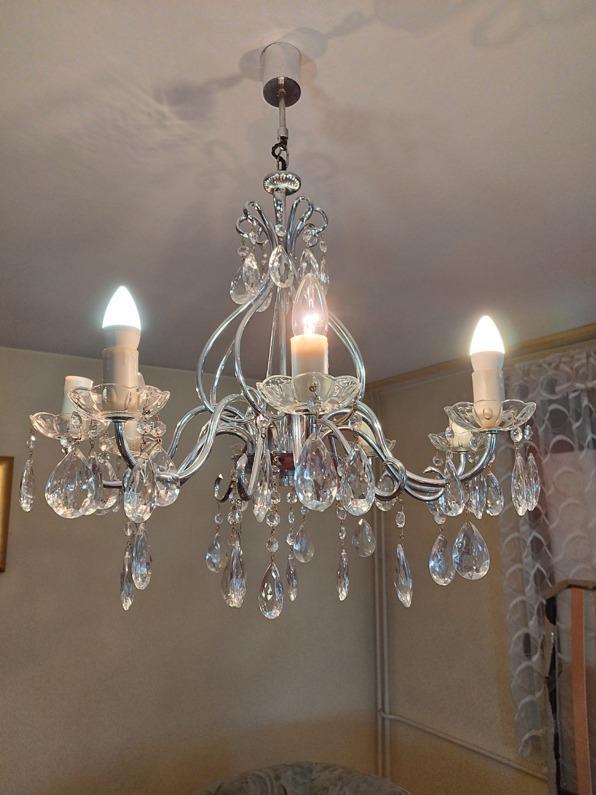 Luster sa kristalima