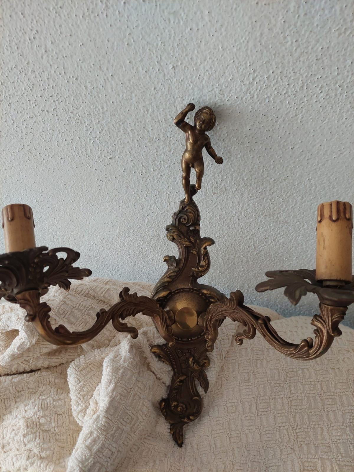 Luster od mesinga star 55 godina