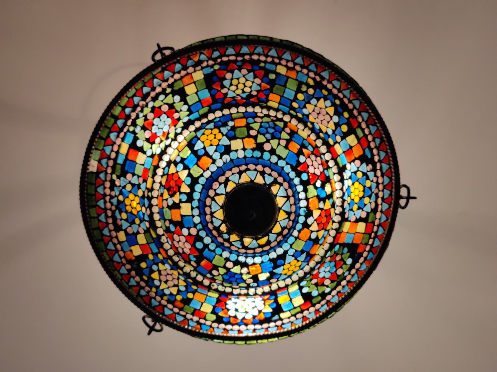 Luster stakleni mozaik