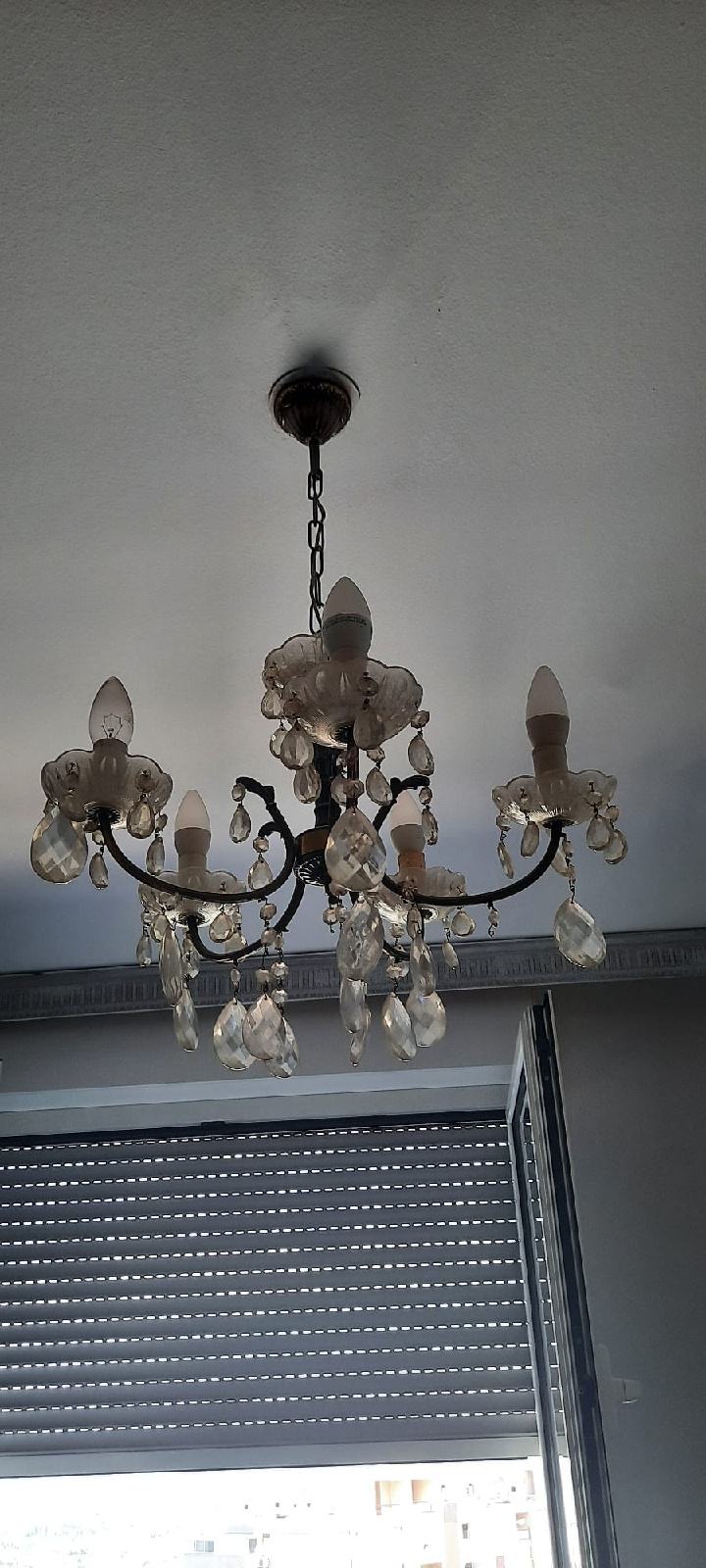 Prodajem viseci luster