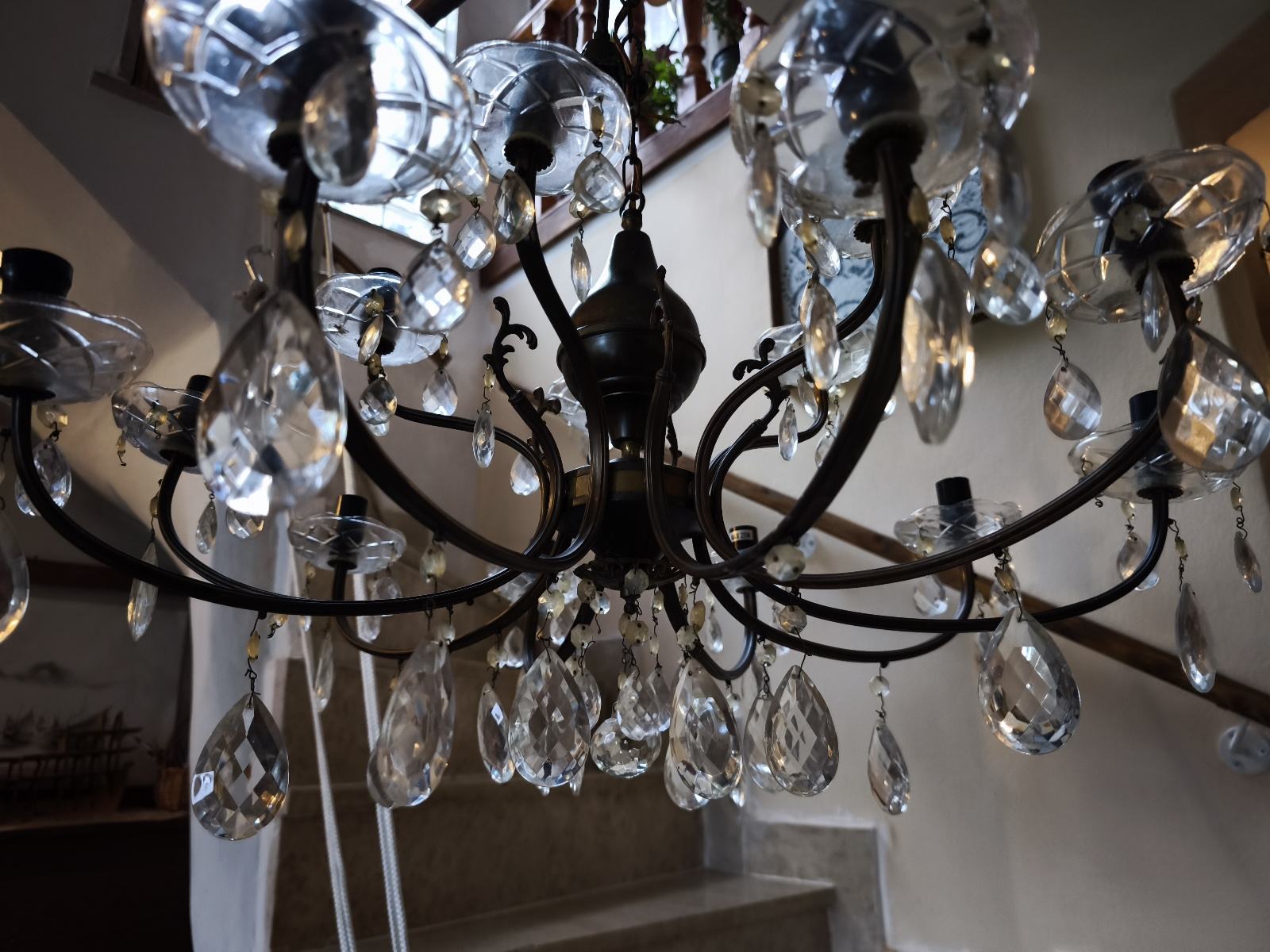 Stilski starinski luster