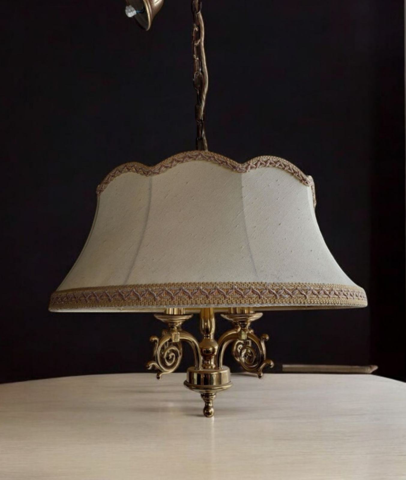 Vintage mesing luster sa abazurom