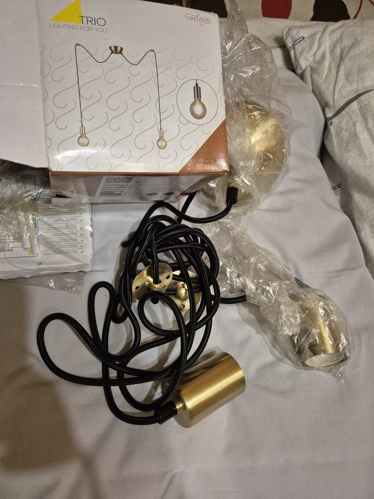 Novi, viseći luster, lampa.