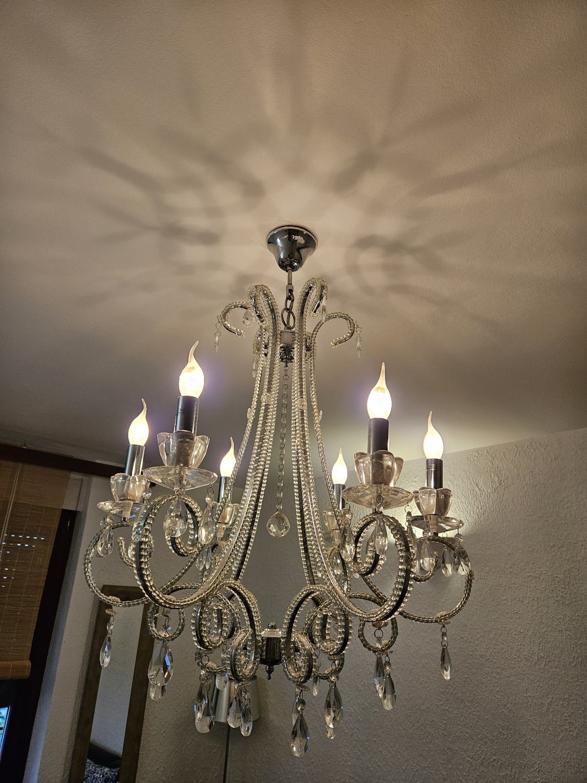 Viseći stakleni luster