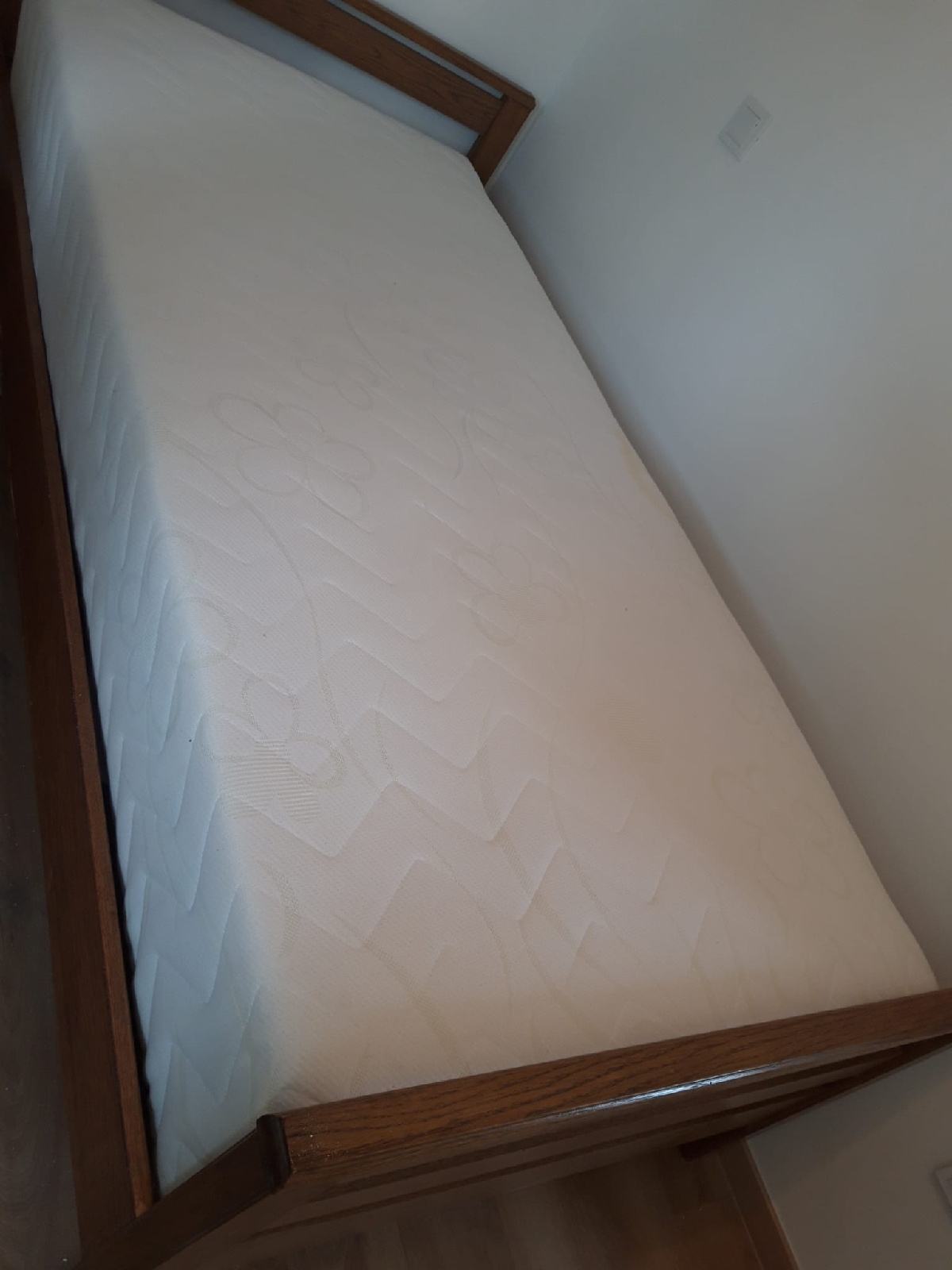 Madrac 90×190×28 memory pjena