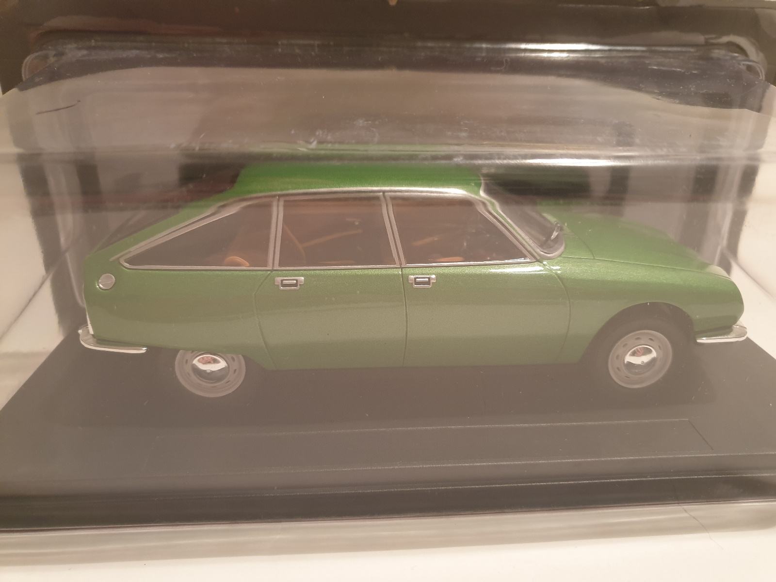 1:24 Citroen GS, zeleni model
