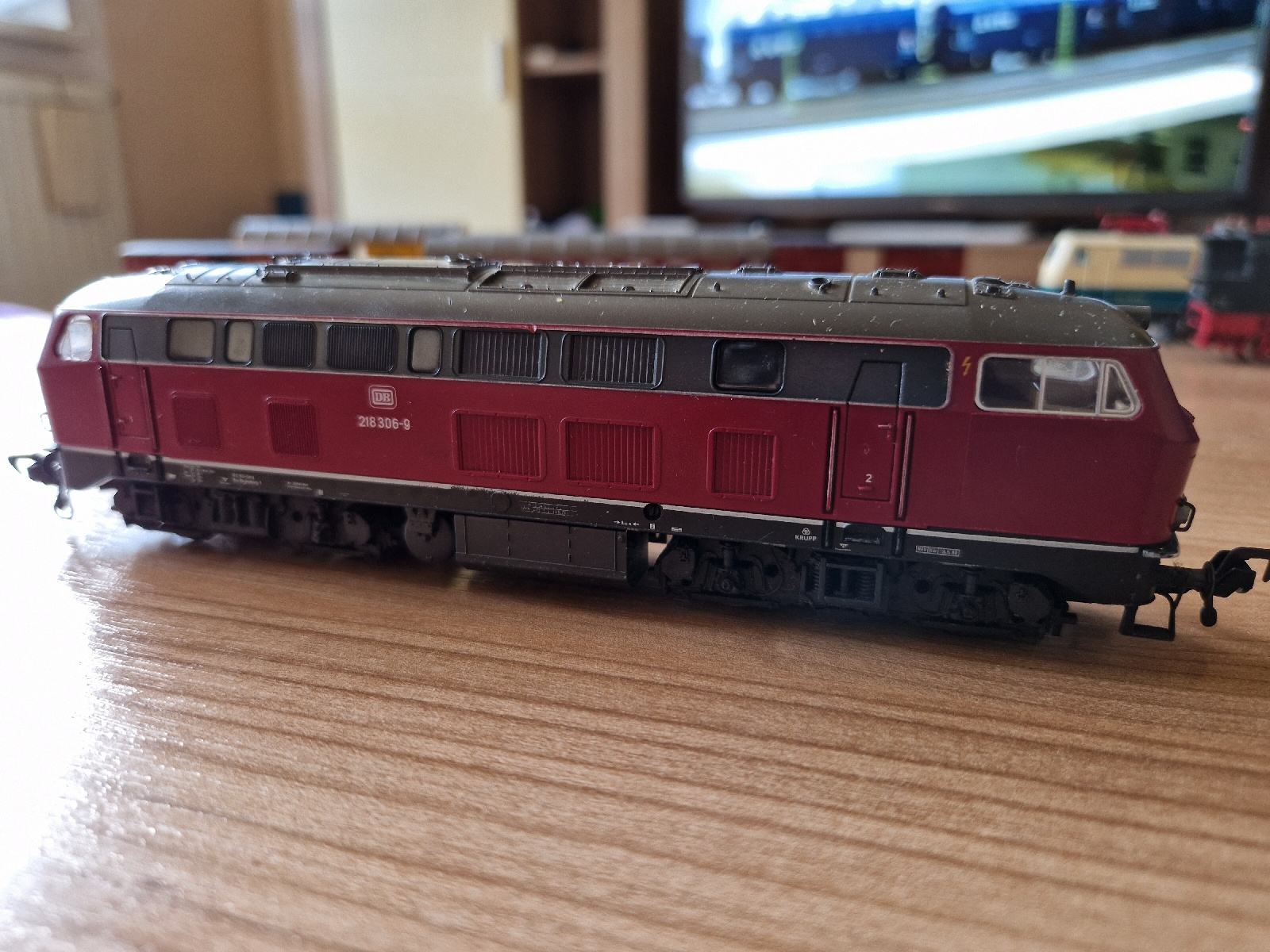 Fleischmann 7237 i 7348 lokomotive i Roco 43250 lokomotiva