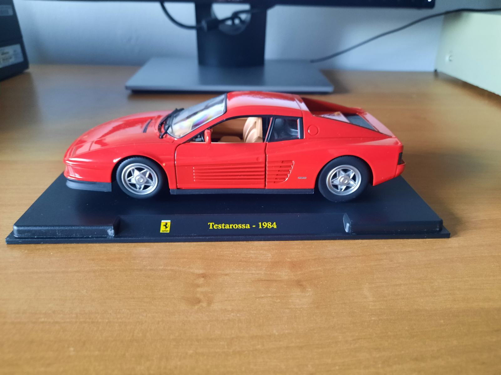 Modeli auta 1:24 (Welly, Burago, Maisto)