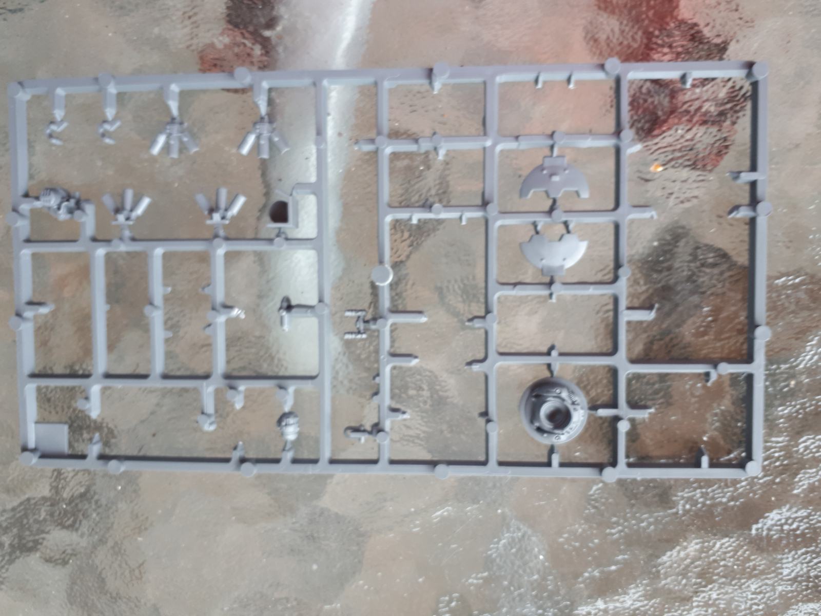 Warhammer 40k Rhino sprue