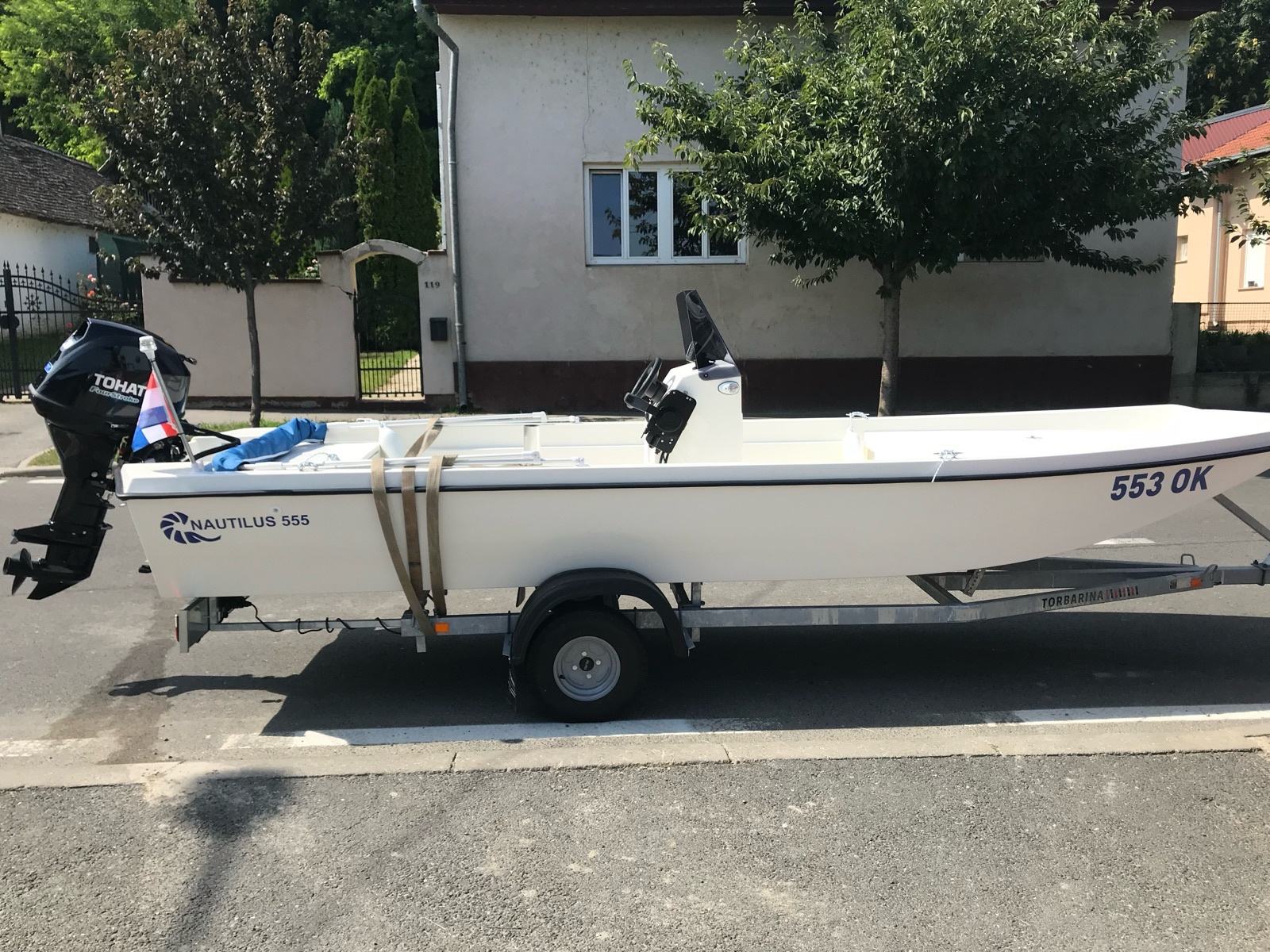 Čamac Nautilus 555 + prikolica sa Tohatsu 30 motorom