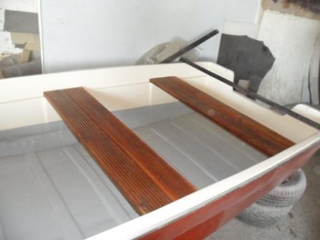 PRODAJEM ČAMAC sa TOMOSOM 4 KS!