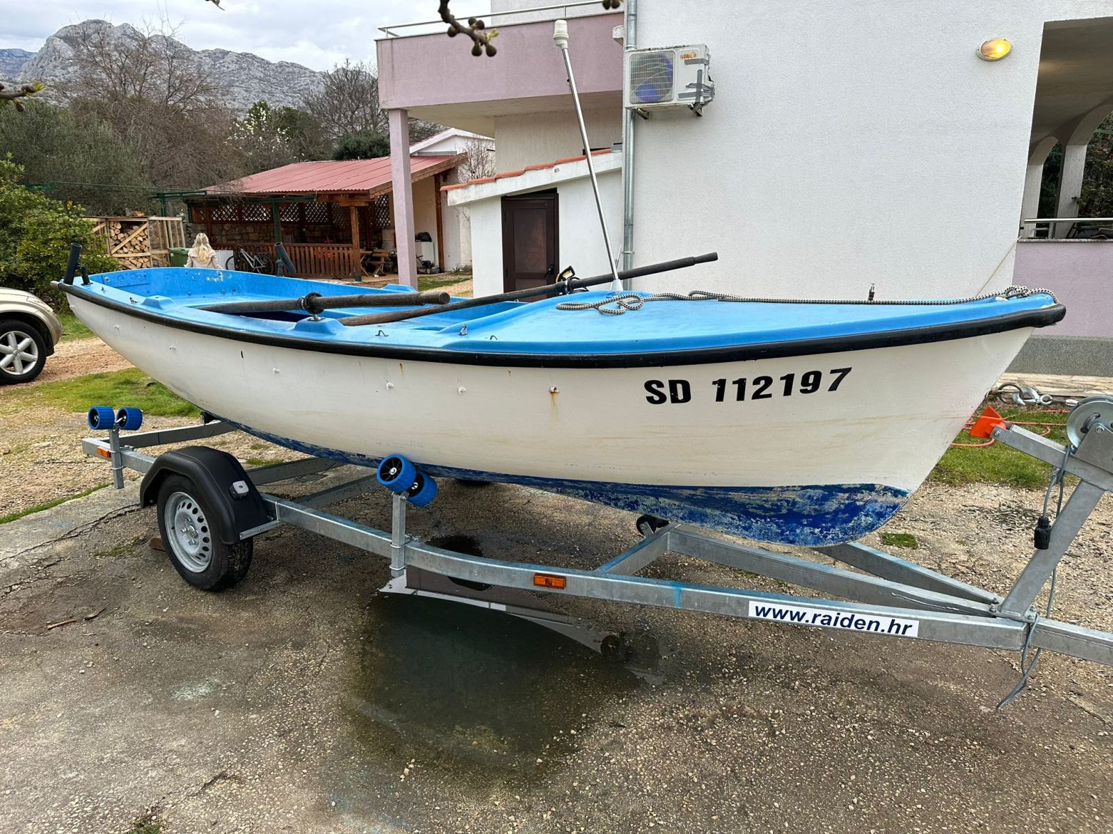 Prodajem Elan pasaru 490