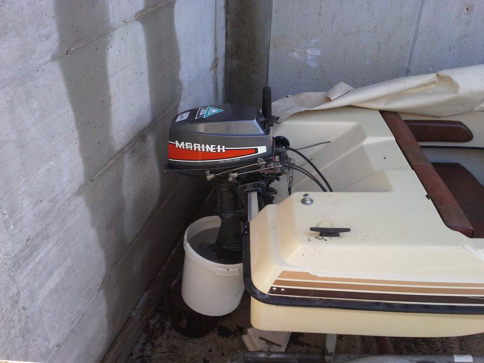 Prodajem mali gliser