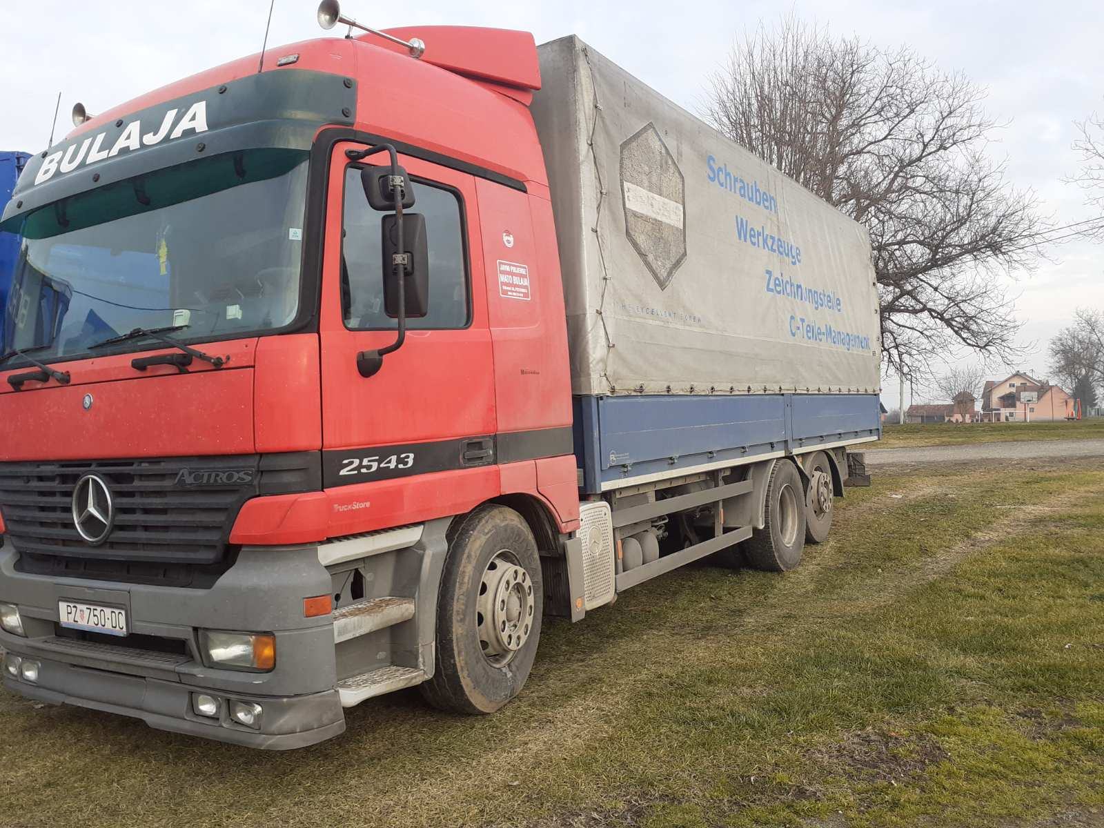 Mercedes 2543, 2002 god.