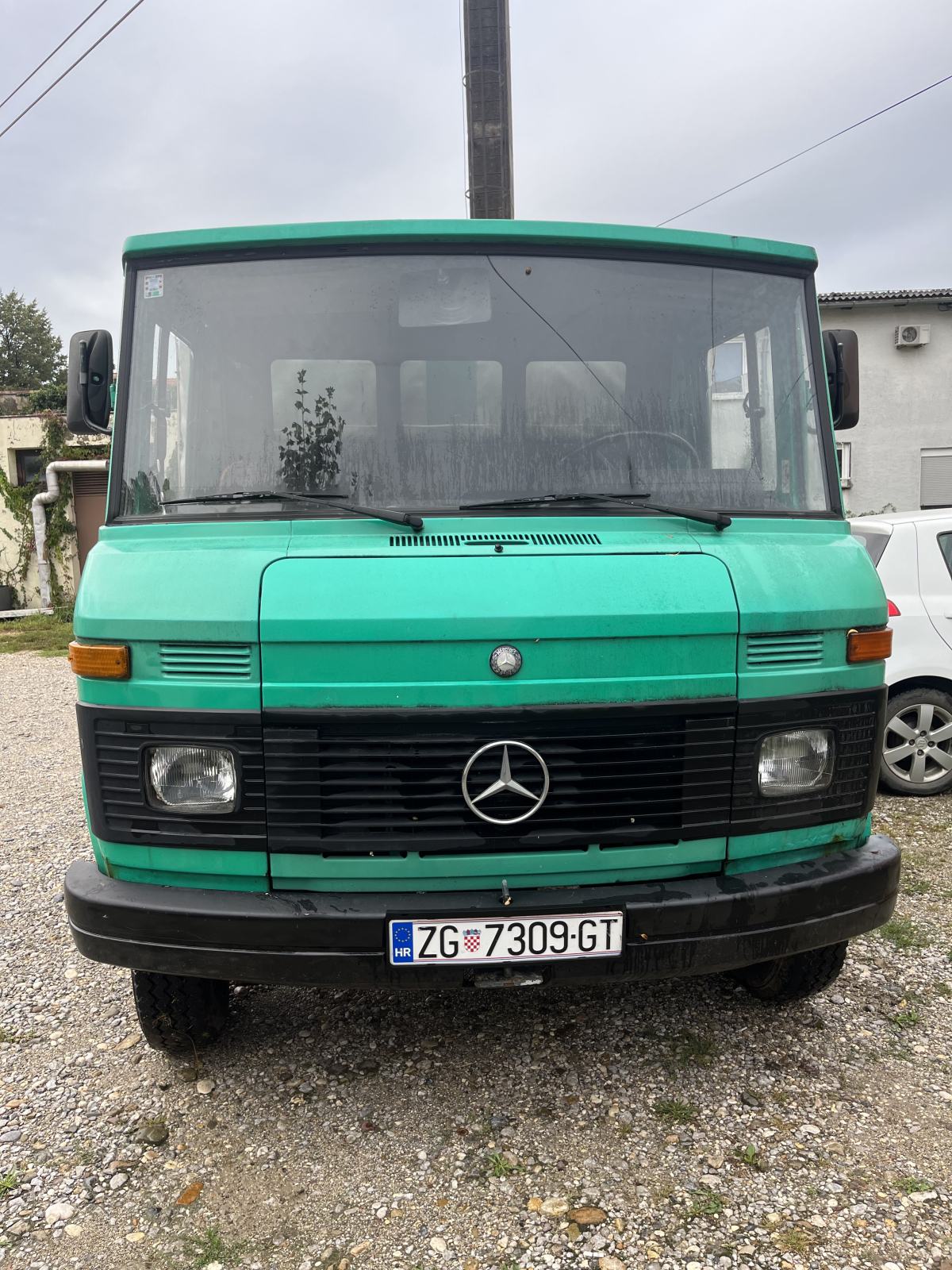 Mercedes 508, 1982 god.