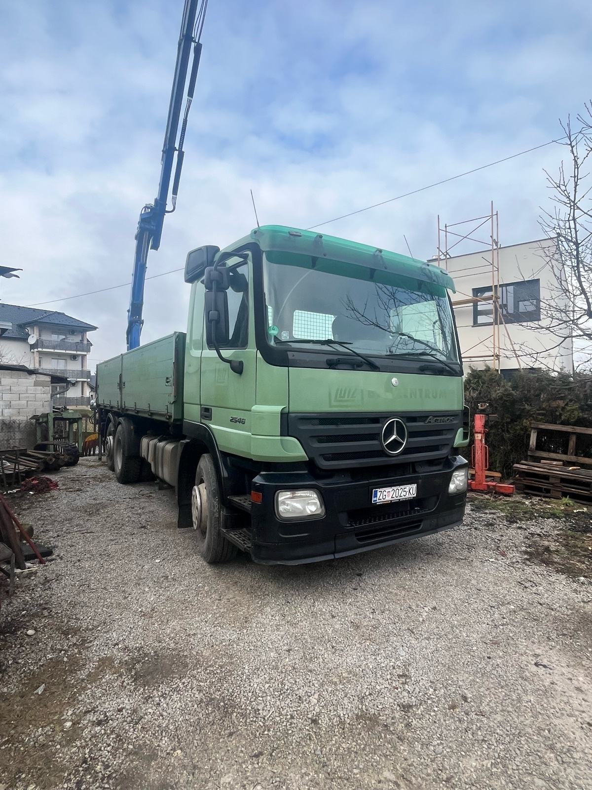 Mercedes Actros 2546 kiper kran, 2006 god.