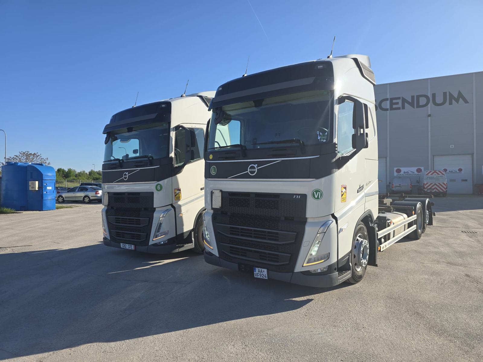 Volvo FH460, BDF + PRIKOLICA, 2022 god.