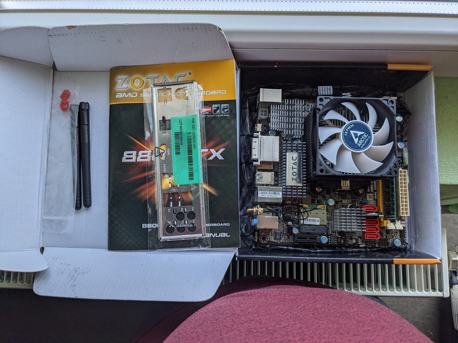 AM3 ITX Kompletić: Zotac 880G-ITX WiFi + Athlon II X2 240 + 2x2gb ddr3