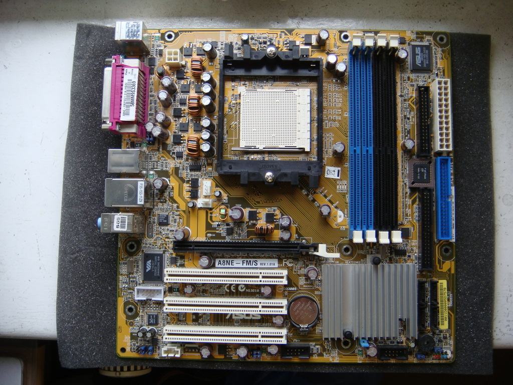 ASUS A8NE-FM/ S ,socket 939