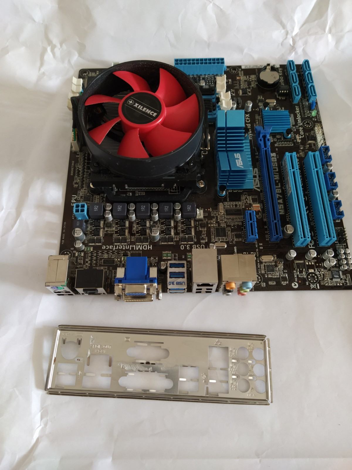 ASUS M5A78L-M-USB3 + FX6100 sa hladnjakom