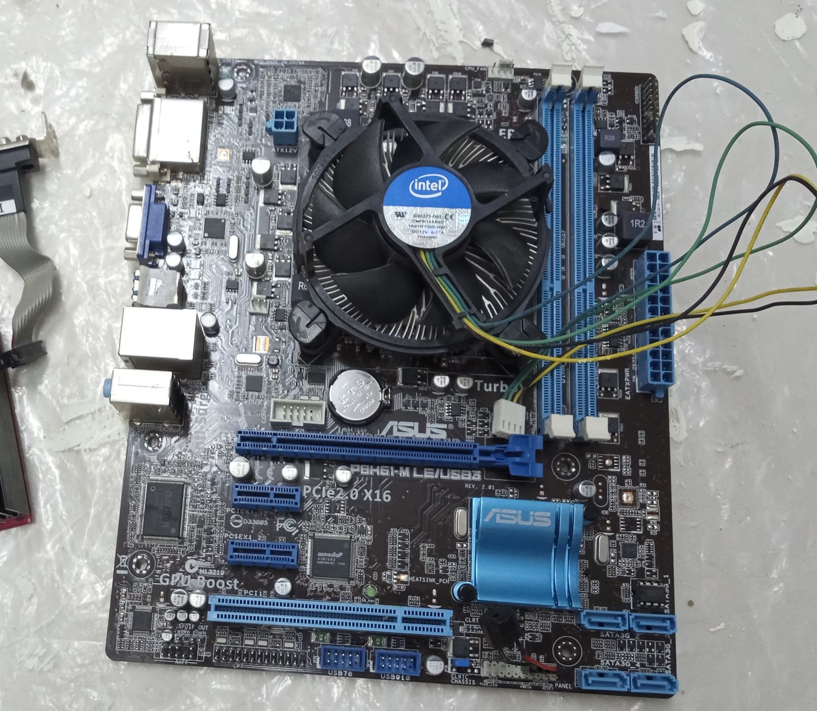 ASUS matična ploča P8H61-M LE/USB3 poluispravna