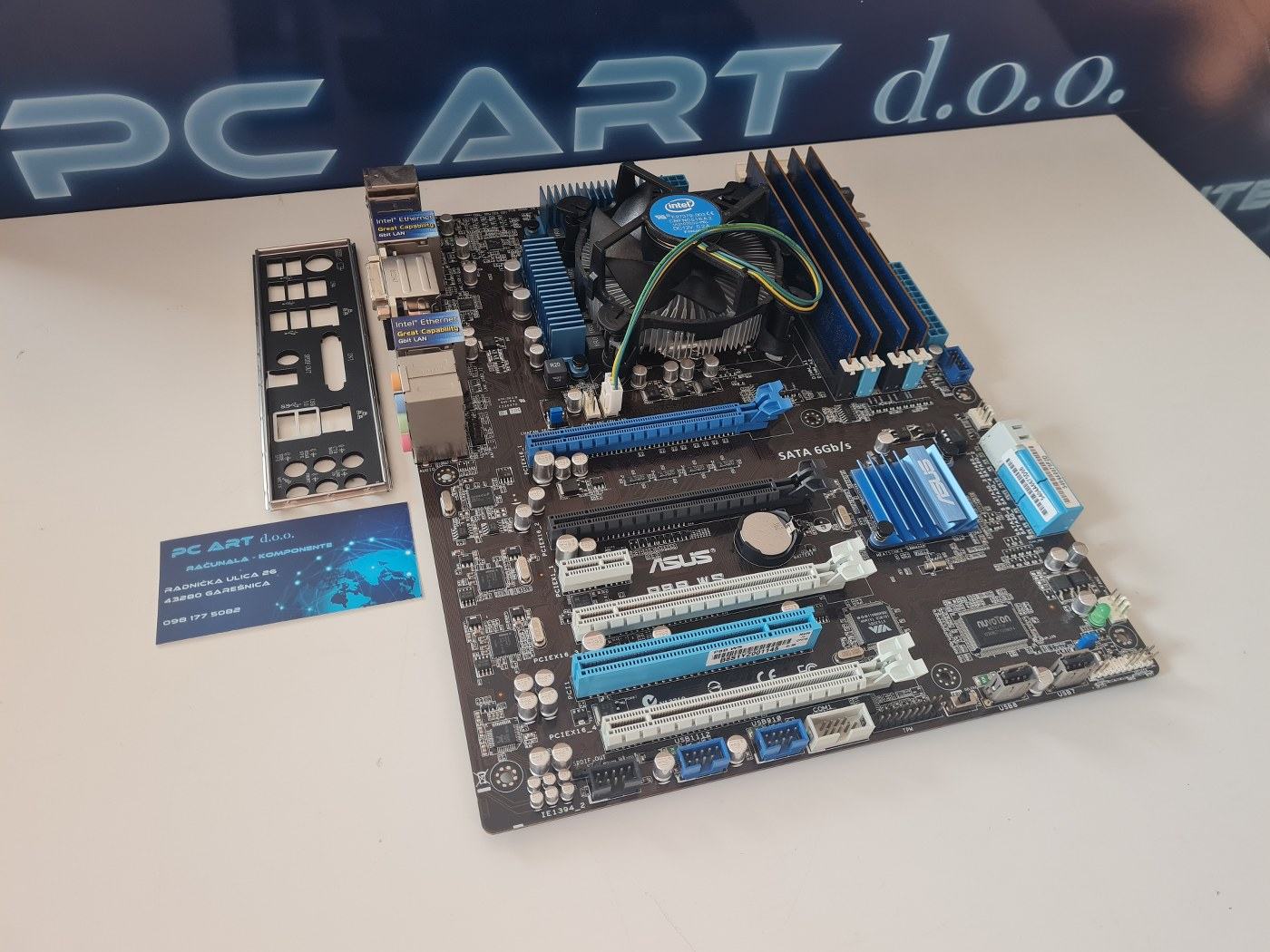 ASUS P8B WS + i3 2100 + 4/8/16/32GB RAM - Račun / R1 / Jamstvo