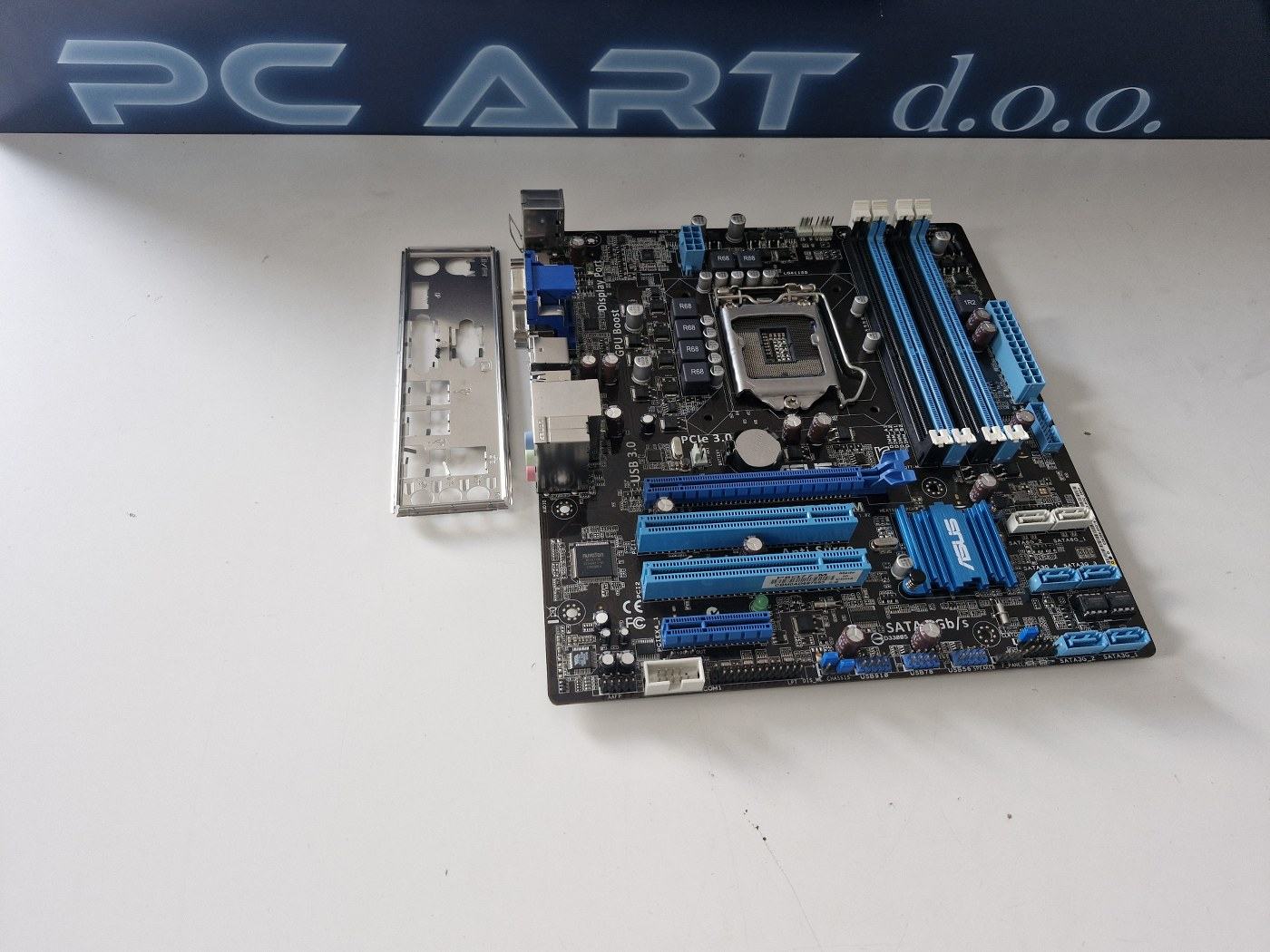 ASUS P8Q77-M, Intel Q77, Socket 1155 - Račun / R1 / Jamstvo