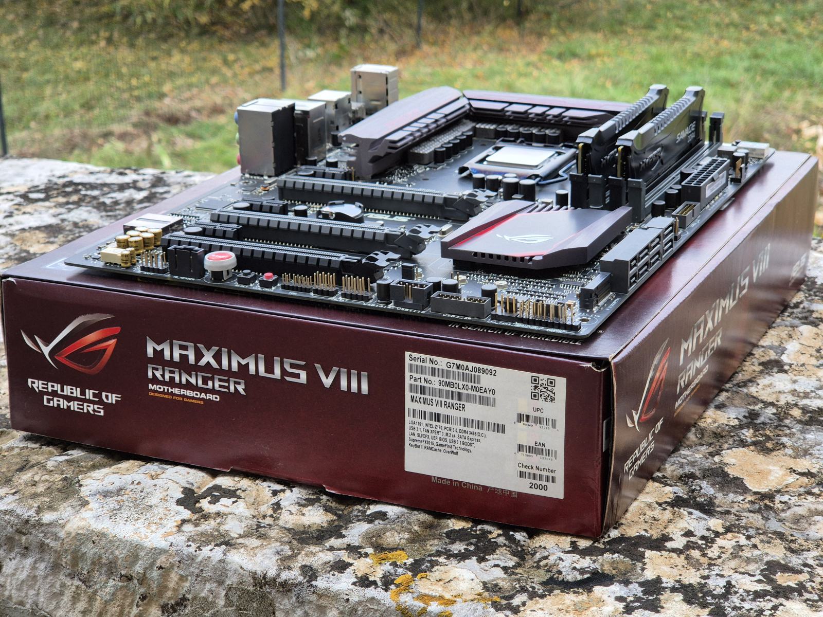 Asus ROG Maximus Ranger VIII + i7 6700K + 16GB RAM + 512GB SSD