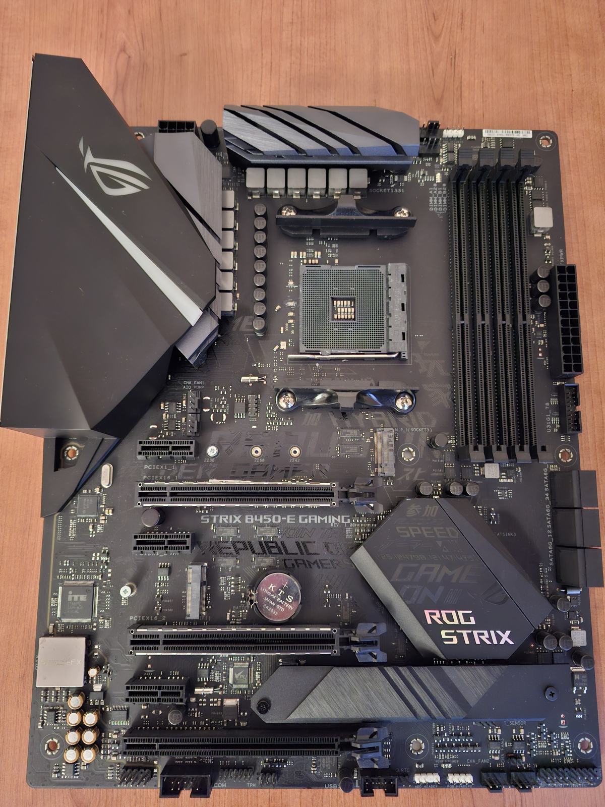 ASUS ROG STRIX B450-E GAMING WIFI