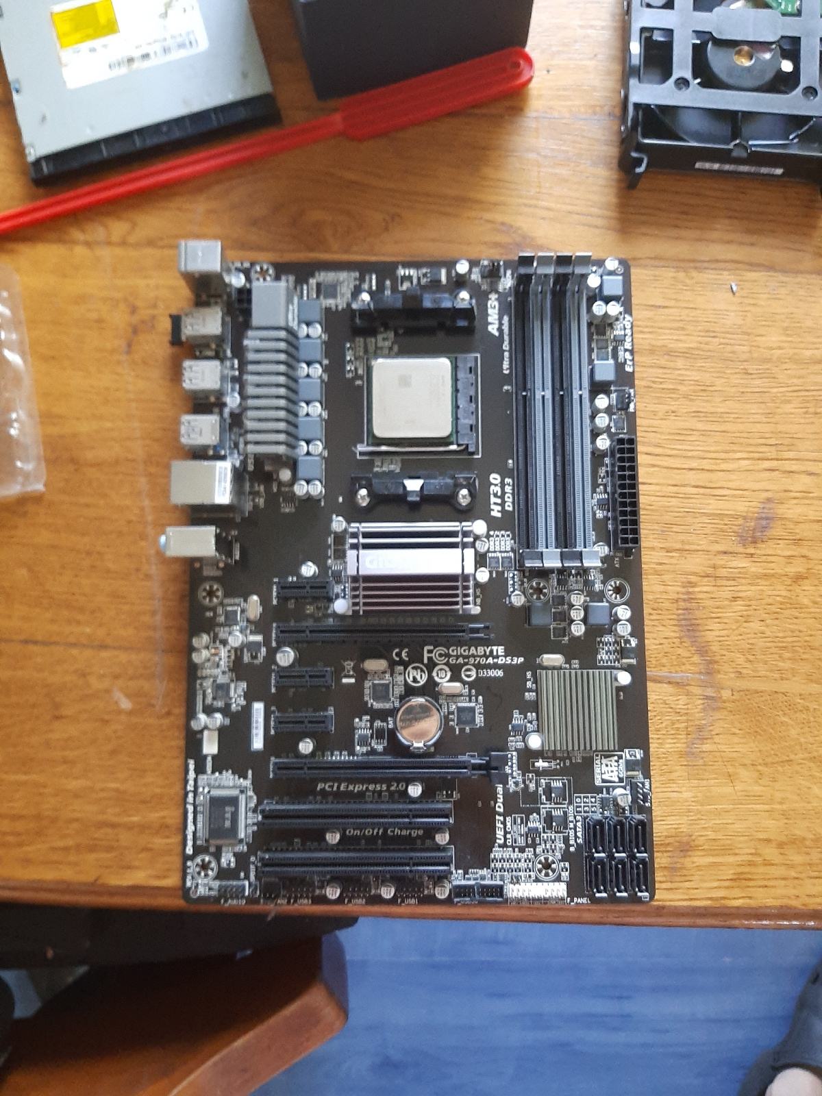 GIGABYTE 970A DS3P AM3+ Socket (+ FX 8320 + 8/16GB RAM)