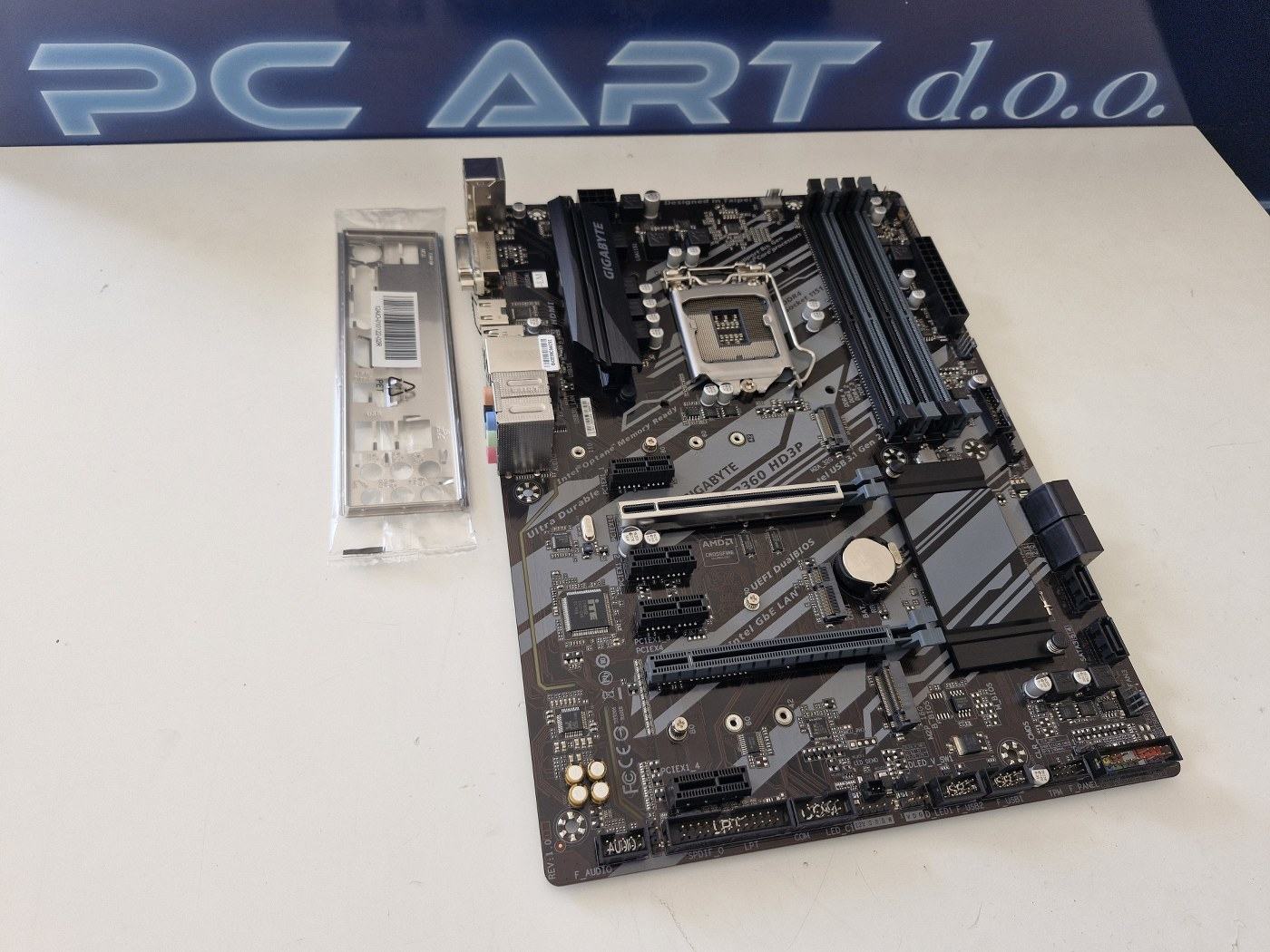 Gigabyte B360 HD3P, RGB, Intel B360, 1151 V2 - Račun/R1 Windows 11