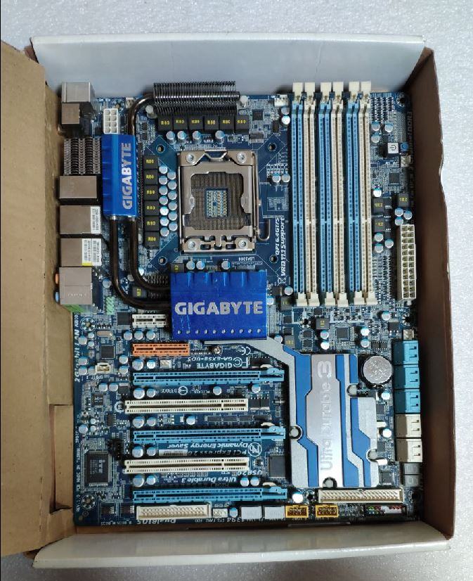 Gigabyte GA-EX58-UD5 Chipset X58 Intel Socket 1366 matična ploča