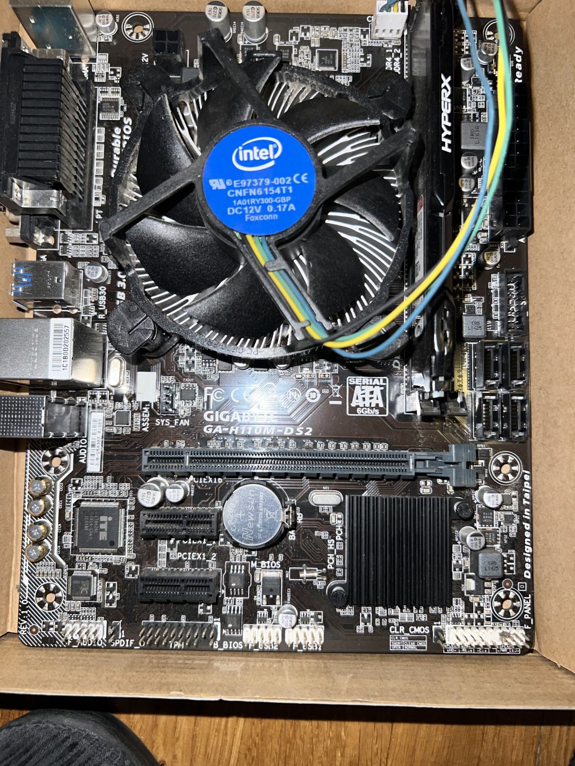 Gigabyte GA-H110M-DS2/CF + i5 6402P + 16GB DDR4