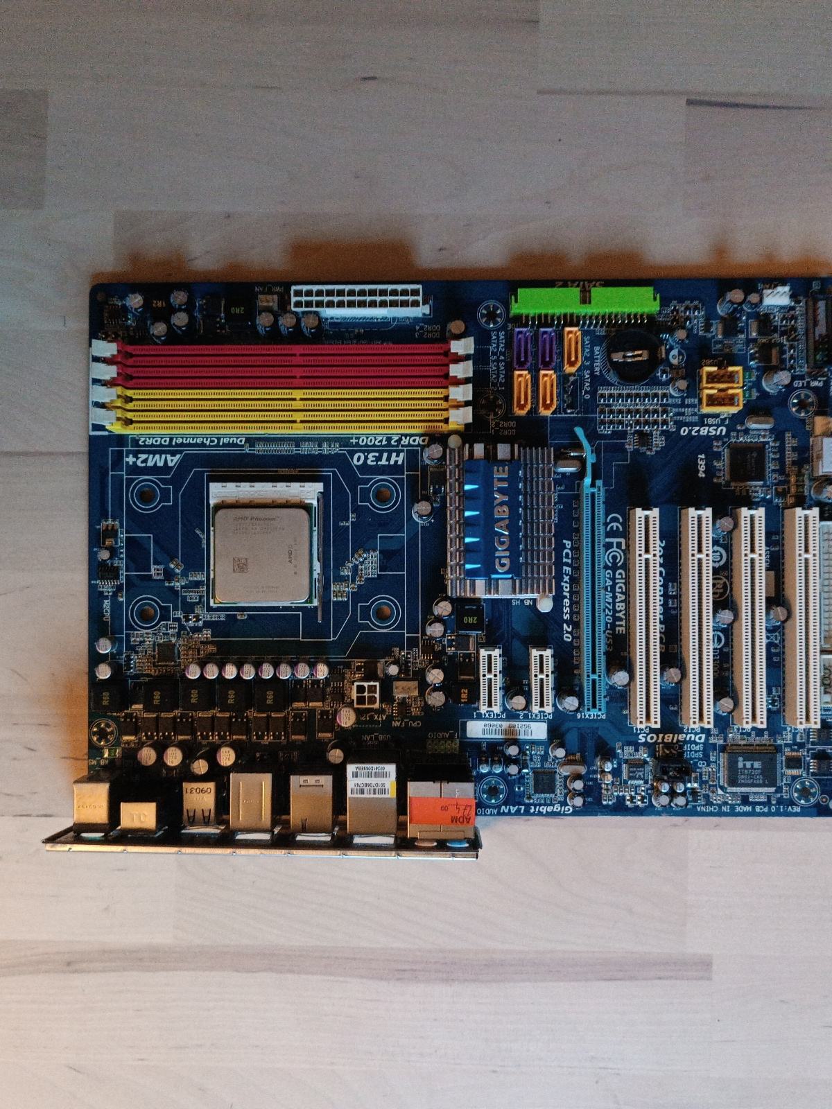 Gigabyte GA-M720-US3 - Motherboard - ATX - Socket AM2+ - nForce 720D M
