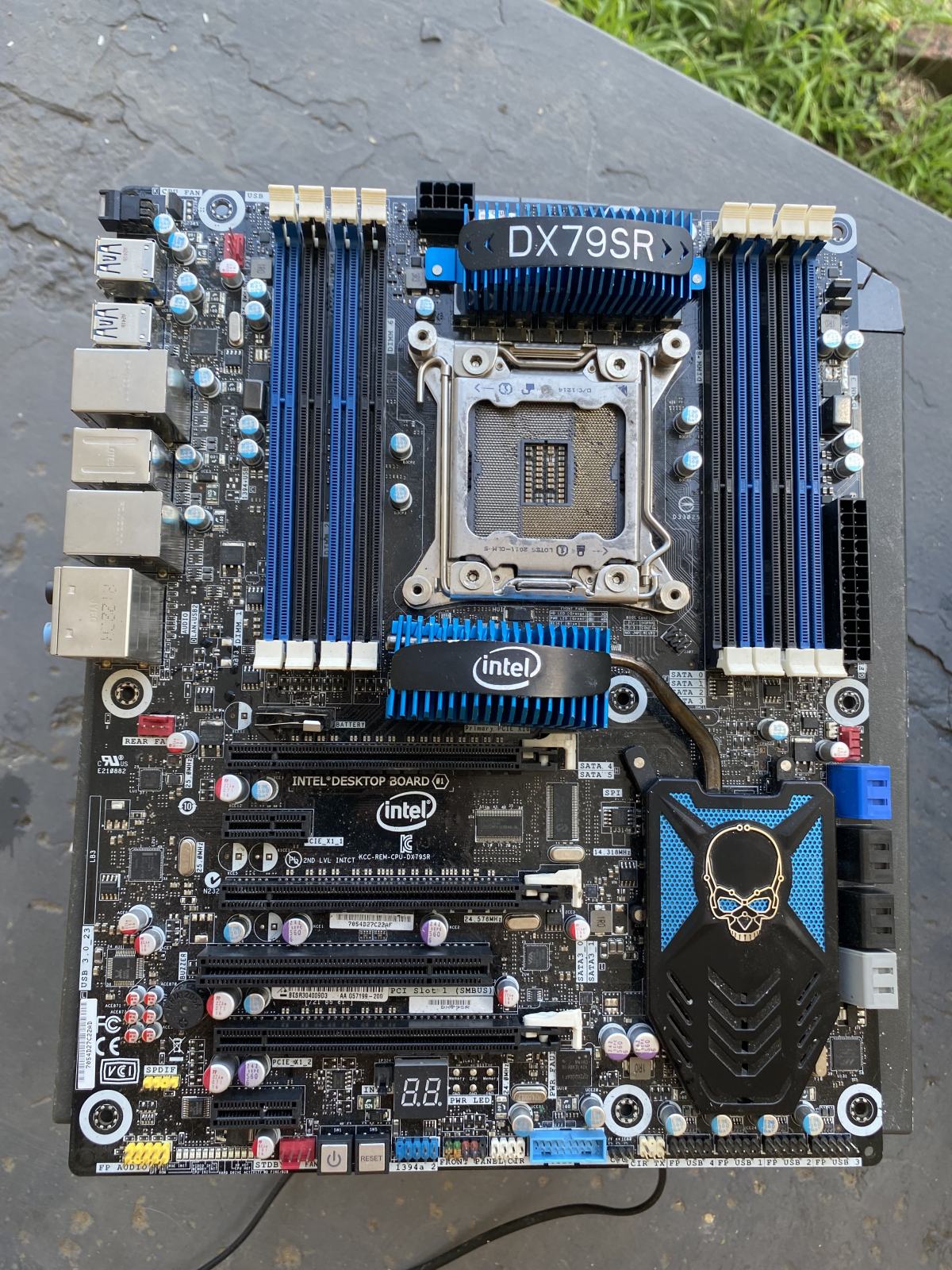 Intel® Desktop Board DX79SR LGA2011 #POVOLJNO#