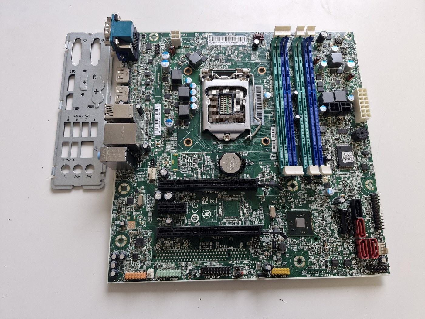 Lenovo IS8XM, Socket 1150 Lenovo ThinkCentre M83 Matična ploča