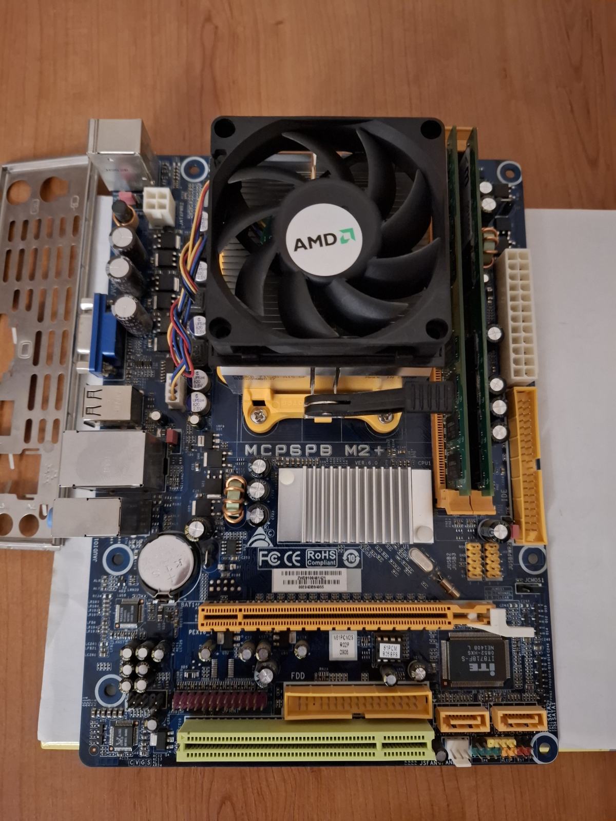 MATIČNA PLOČA AM2+ BIOSTAR MCP6PB M2+ ATHLON X2 7750BE+4GB RAMA