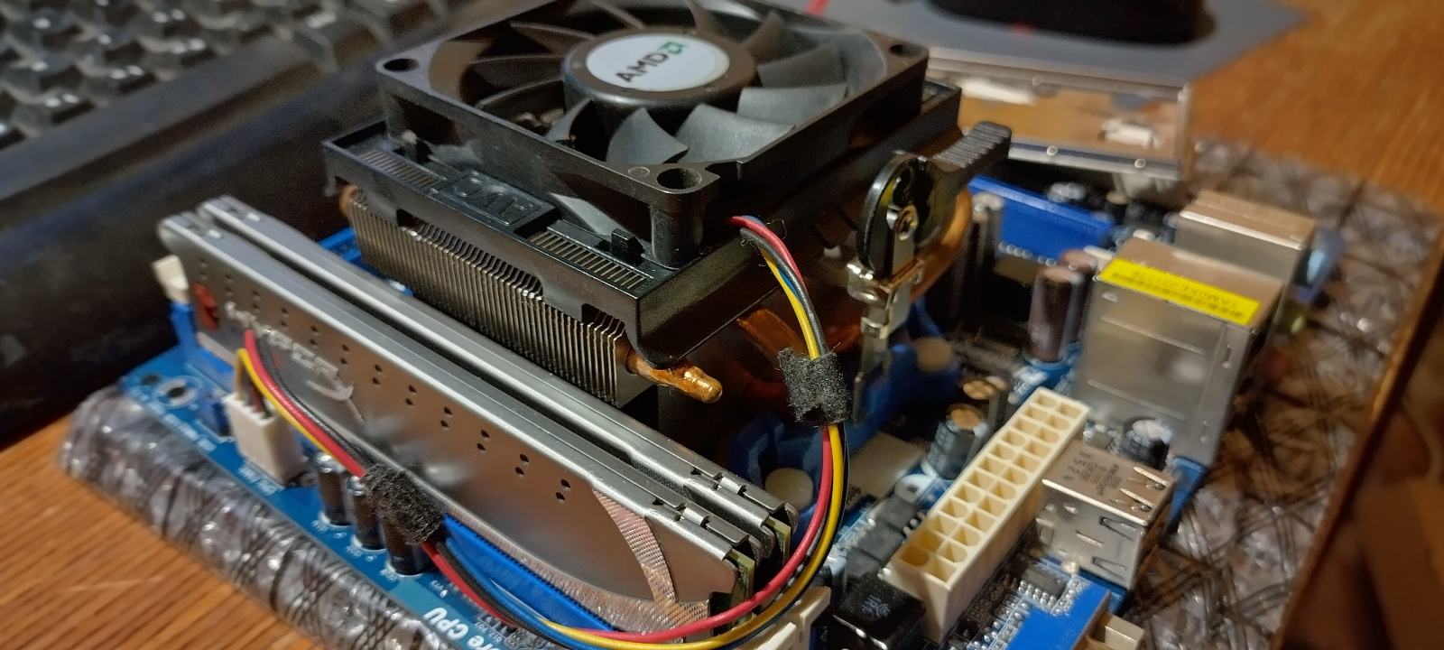 n68-vs3 fx + fx 4300 + 8gb ddr3