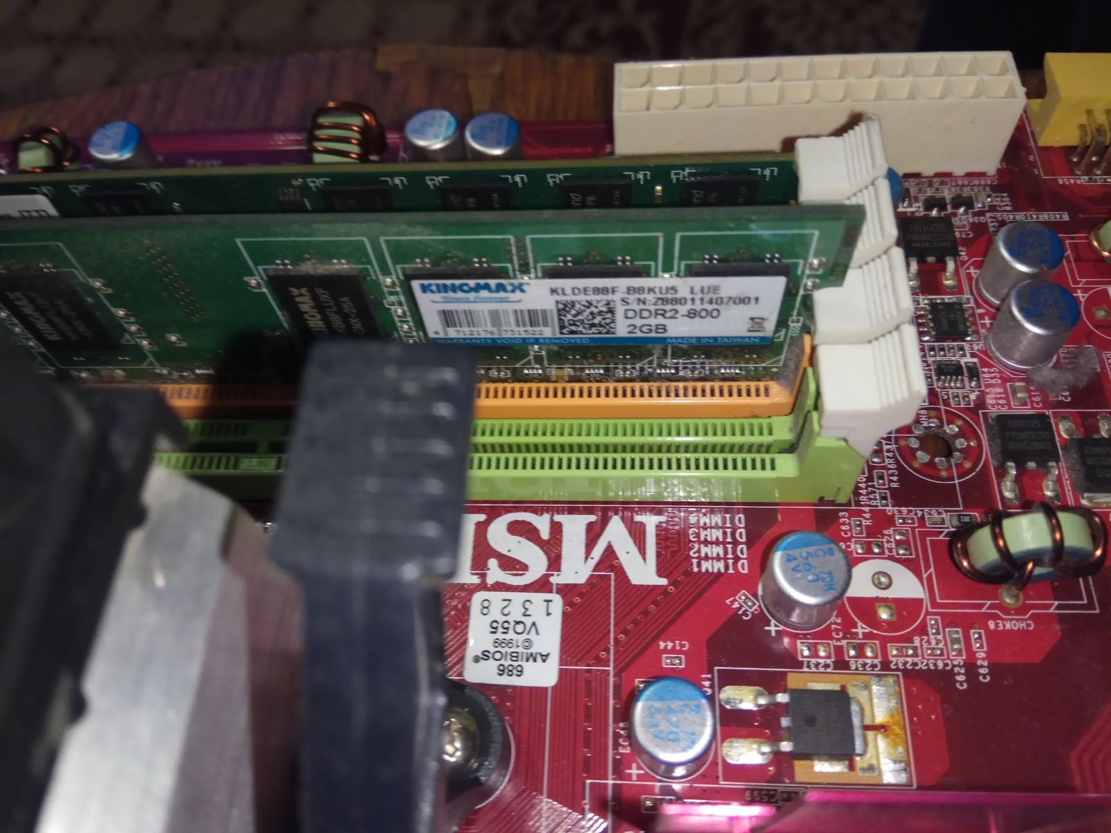 Socket AM2+ MSI MS-7388 K9A2 CF + CPU + RAM + GPU