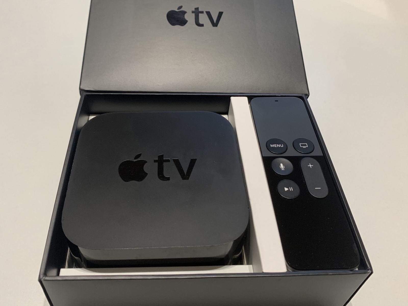 Apple TV HD (4. generacija - A1625)