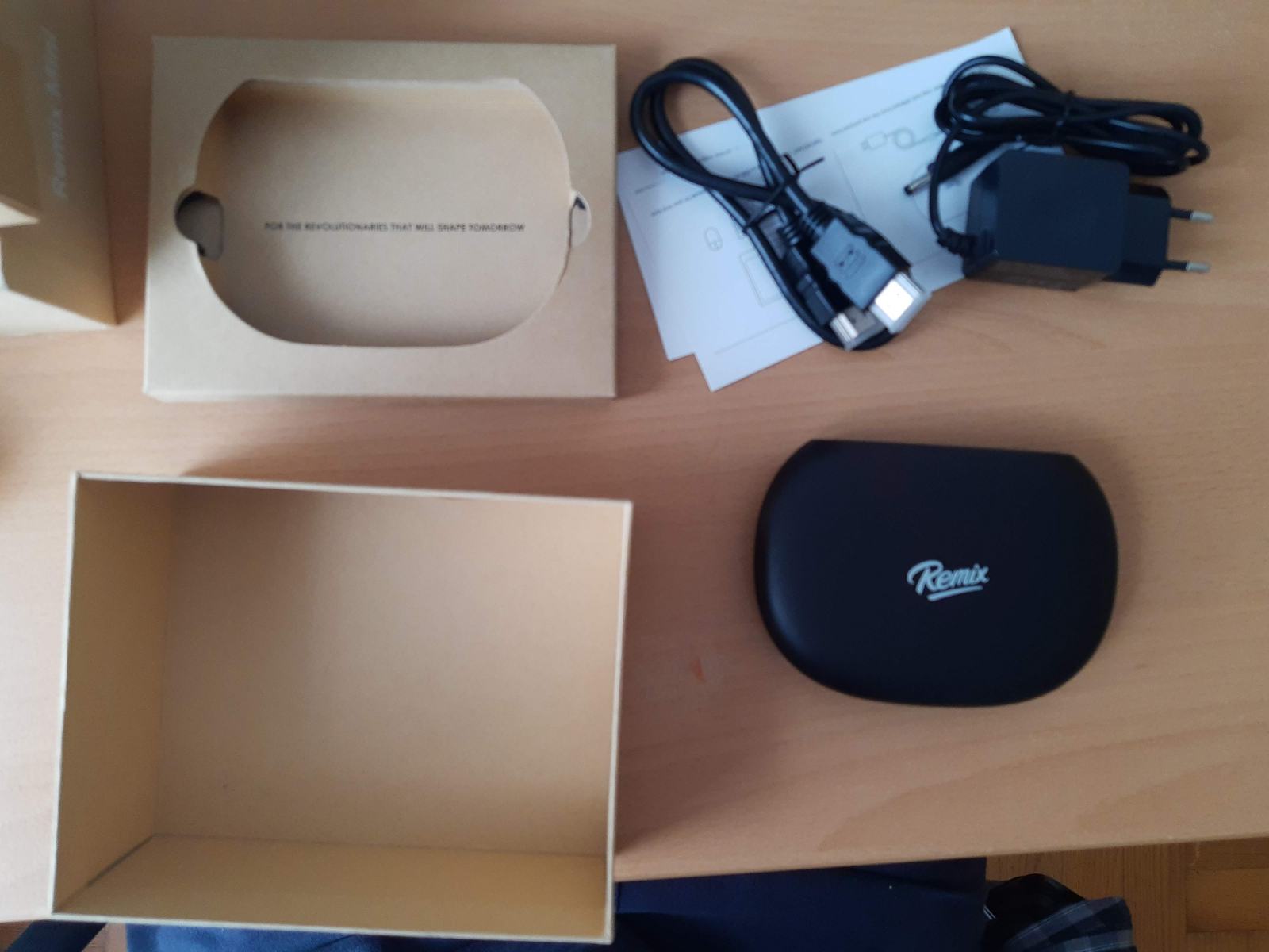 JIDE Remix Mini RM1G 64-bit A53 Quad-core CPU 2gb RAM 16gb Android PC