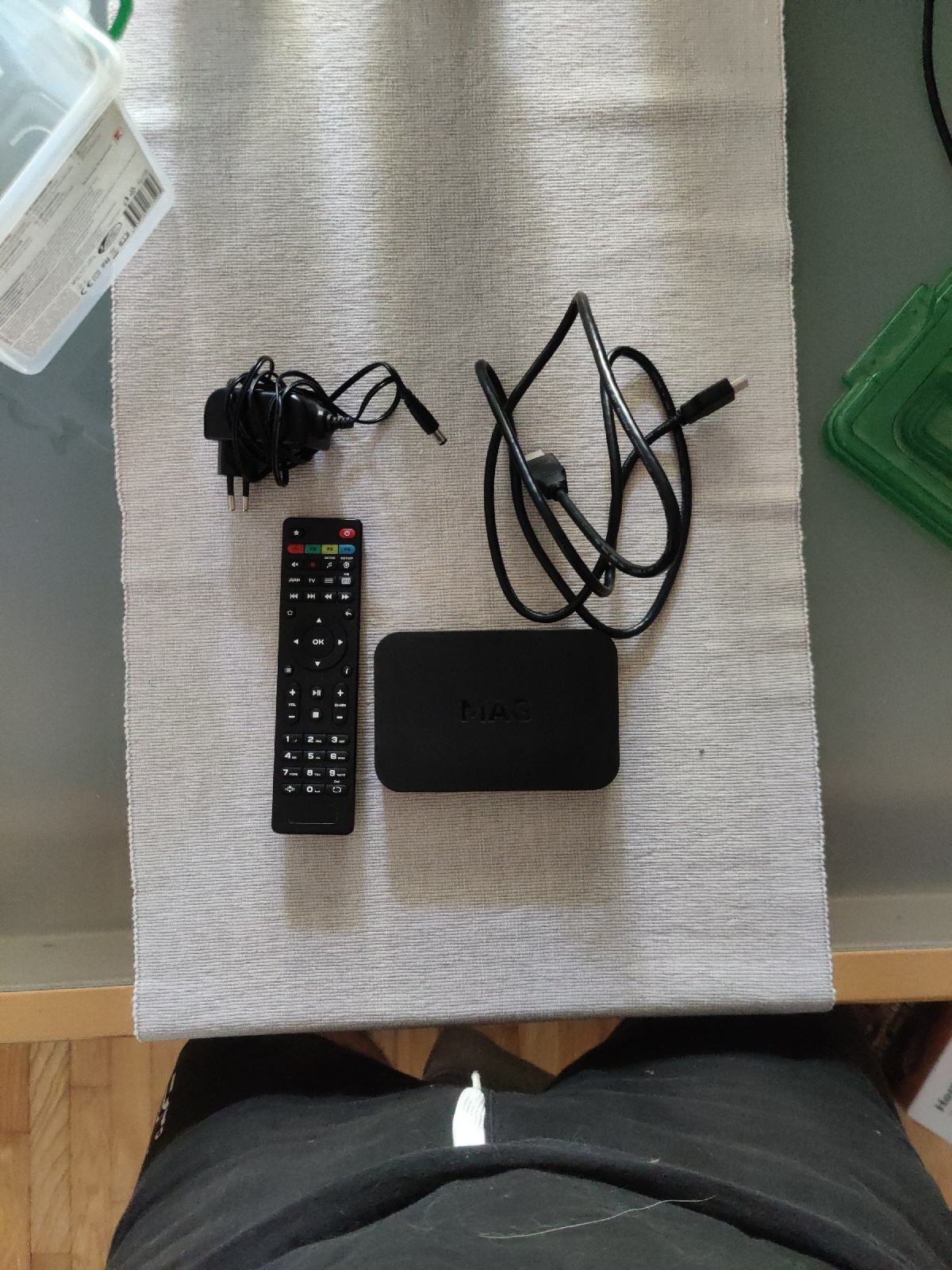 MAG 322 media player